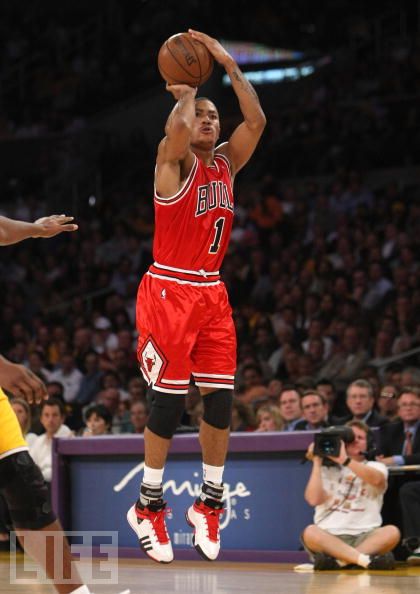 Questions on Derrick Rose Jumpshot – BLACK TRUTH NEWS